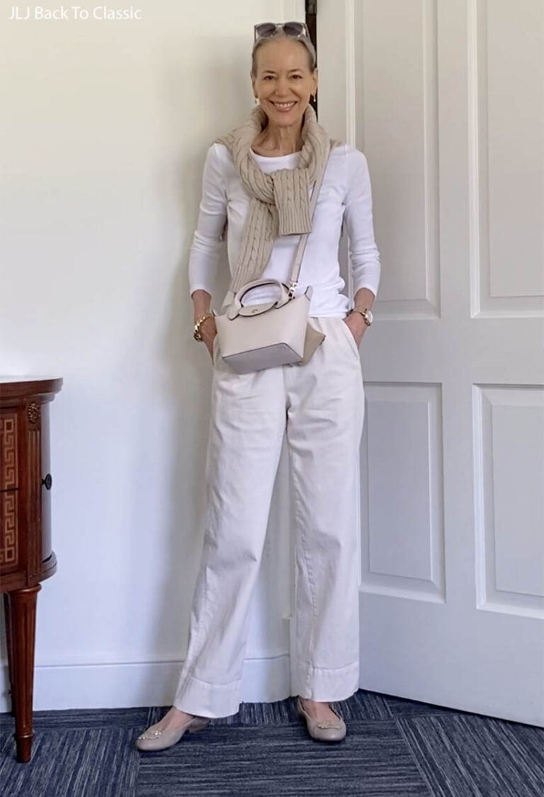 Vlog: What’s In My Longchamp Le Pliage Cuir Bag; Khaki Pants, Sweater ...