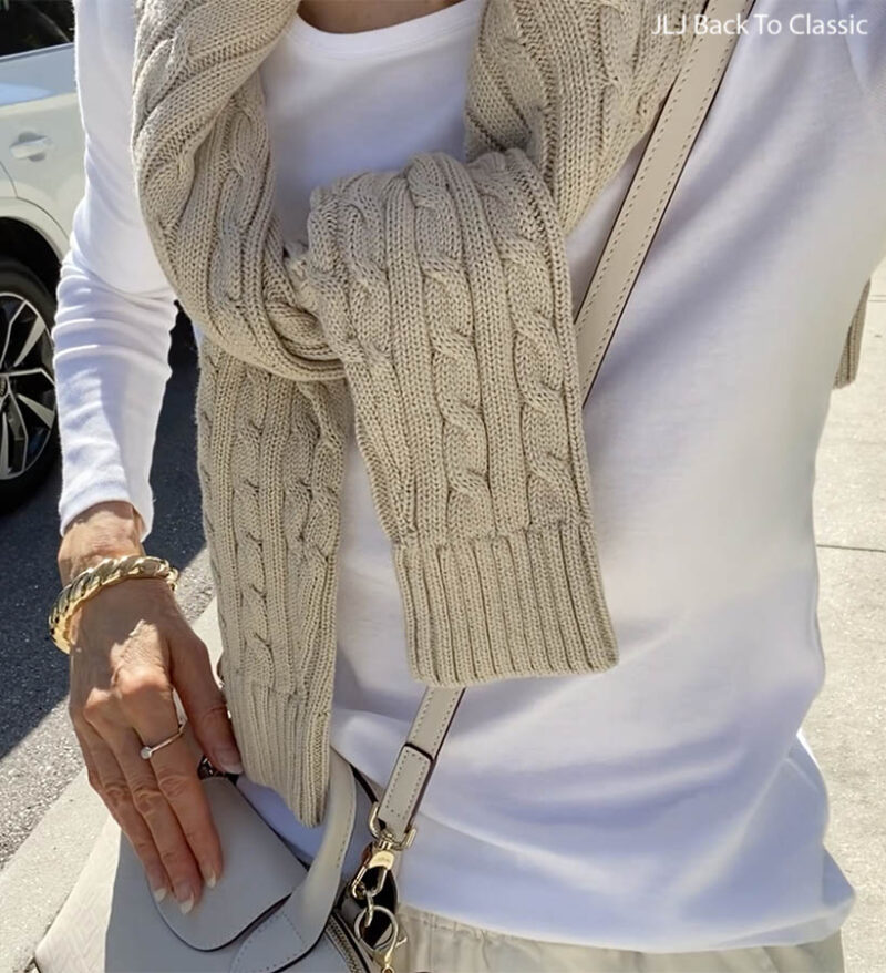 Vlog: What’s In My Longchamp Le Pliage Cuir Bag; Khaki Pants, Sweater ...